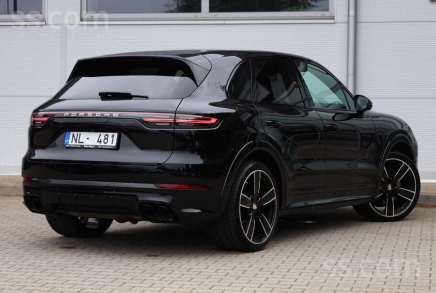 Melns Porsche Cayenne 2018 Rīga, ar dzinēja tilpumu 2.90 L un nobraukumu 0 tūkst. km par 51995 €, foto 12 vietnē AUTOMOTO.COM.LV