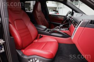 Melns Porsche Cayenne 2018 Rīga, ar dzinēja tilpumu 2.90 L un nobraukumu 0 tūkst. km par 51995 €, foto 24 vietnē AUTOMOTO.COM.LV