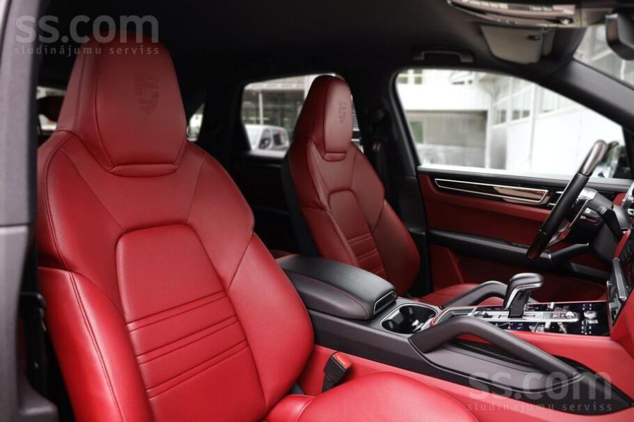 Melns Porsche Cayenne 2018 Rīga, ar dzinēja tilpumu 2.90 L un nobraukumu 0 tūkst. km par 51995 €, foto 25 vietnē AUTOMOTO.COM.LV