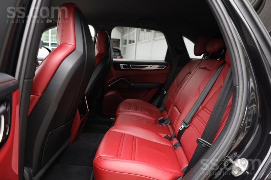 Melns Porsche Cayenne 2018 Rīga, ar dzinēja tilpumu 2.90 L un nobraukumu 0 tūkst. km par 51995 €, foto 26 vietnē AUTOMOTO.COM.LV