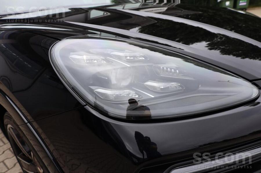 Melns Porsche Cayenne 2018 Rīga, ar dzinēja tilpumu 2.90 L un nobraukumu 0 tūkst. km par 51995 €, foto 29 vietnē AUTOMOTO.COM.LV