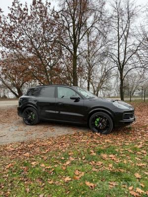 Black Porsche Cayenne 2018 in Jurmala, with an engine capacity of 3.00 L and mileage of 97 thousand km for 43700 €, photo  on AUTOMOTO.COM.LV