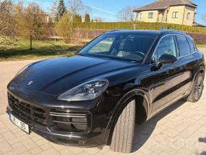 Melns Porsche Cayenne 2018 Rīga, ar dzinēja tilpumu 4.00 L un nobraukumu 119 tūkst. km par 61500 €, foto 3 vietnē AUTOMOTO.COM.LV