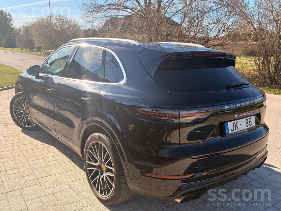 Melns Porsche Cayenne 2018 Rīga, ar dzinēja tilpumu 4.00 L un nobraukumu 119 tūkst. km par 61500 €, foto 4 vietnē AUTOMOTO.COM.LV