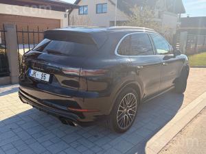 Melns Porsche Cayenne 2018 Rīga, ar dzinēja tilpumu 4.00 L un nobraukumu 119 tūkst. km par 61500 €, foto 7 vietnē AUTOMOTO.COM.LV