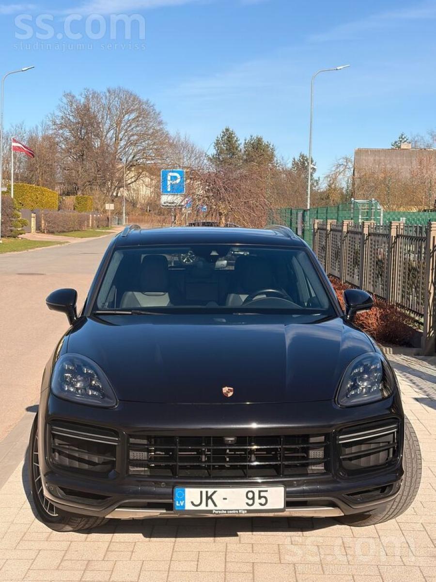 Melns Porsche Cayenne 2018 Rīga, ar dzinēja tilpumu 4.00 L un nobraukumu 119 tūkst. km par 61500 €, foto 8 vietnē AUTOMOTO.COM.LV