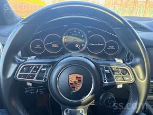 Melns Porsche Cayenne 2018 Rīga, ar dzinēja tilpumu 4.00 L un nobraukumu 119 tūkst. km par 61500 €, foto 9 vietnē AUTOMOTO.COM.LV