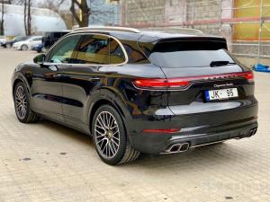 Melns Porsche Cayenne 2018 Rīga, ar dzinēja tilpumu 4.00 L un nobraukumu 119 tūkst. km par 61500 €, foto 14 vietnē AUTOMOTO.COM.LV