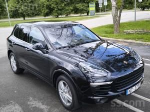 Melns Porsche Cayenne 2018 Rīga, ar dzinēja tilpumu 3.60 L un nobraukumu 120 tūkst. km par 32700 €, foto  vietnē AUTOMOTO.COM.LV