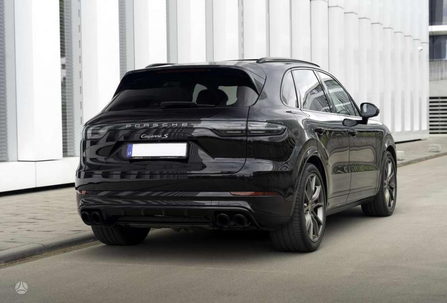 Melns Porsche Cayenne 2018 Viļņa, ar dzinēja tilpumu 2.89 L un nobraukumu 77 tūkst. km par 51500 €, foto 5 vietnē AUTOMOTO.COM.LV
