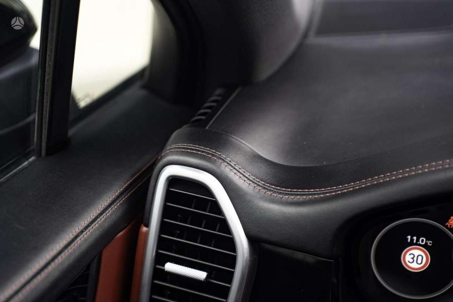 Melns Porsche Cayenne 2018 Viļņa, ar dzinēja tilpumu 2.89 L un nobraukumu 77 tūkst. km par 51500 €, foto 37 vietnē AUTOMOTO.COM.LV