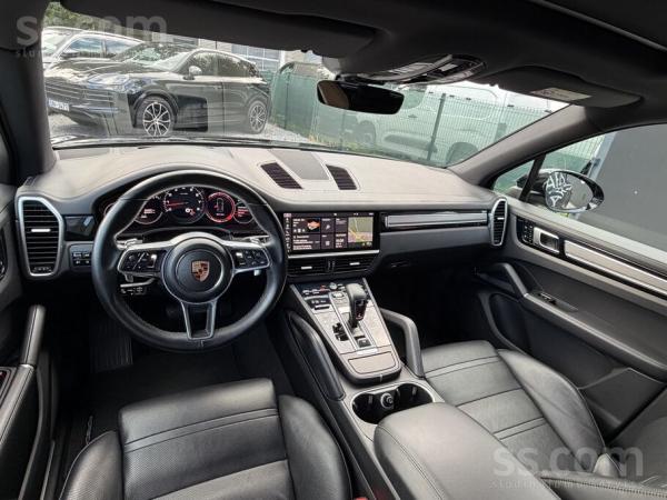 Black Porsche Cayenne 2018 in Riga, with an engine capacity of 3.00 L and mileage of 100 thousand km for 42990 €, photo 9 on AUTOMOTO.COM.LV