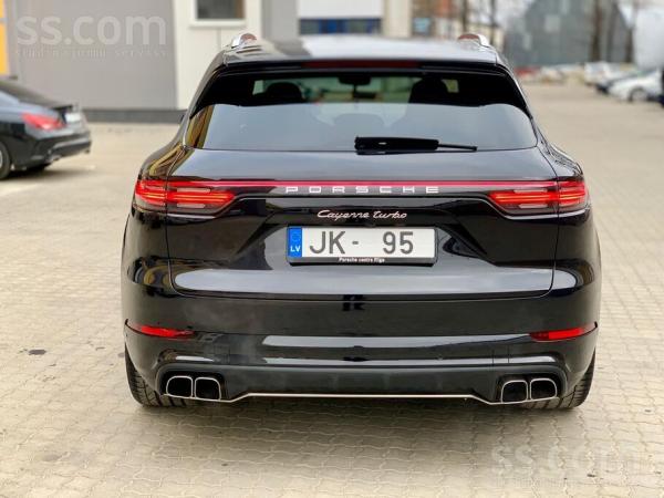 Black Porsche Cayenne 2018 in Riga, with an engine capacity of 4.00 L and mileage of 122 thousand km for 50900 €, photo 6 on AUTOMOTO.COM.LV