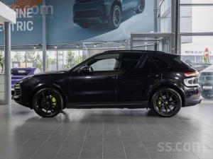 Melns Porsche Cayenne 2018 Rīga, ar dzinēja tilpumu 3.00 L un nobraukumu 163 tūkst. km par 46000 €, foto 3 vietnē AUTOMOTO.COM.LV