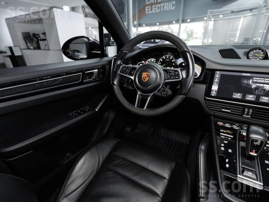 Melns Porsche Cayenne 2018 Rīga, ar dzinēja tilpumu 3.00 L un nobraukumu 163 tūkst. km par 46000 €, foto 5 vietnē AUTOMOTO.COM.LV