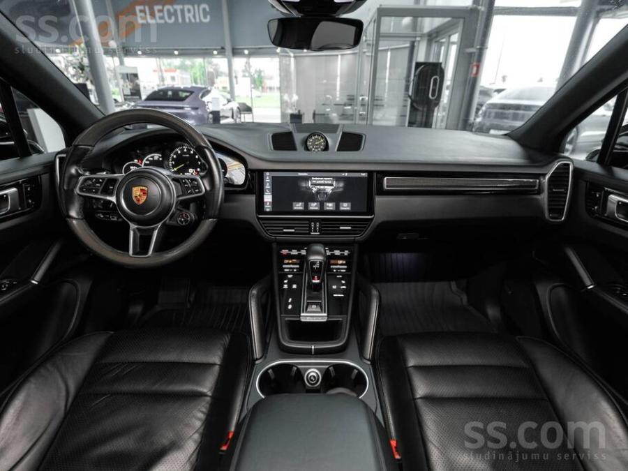 Melns Porsche Cayenne 2018 Rīga, ar dzinēja tilpumu 3.00 L un nobraukumu 163 tūkst. km par 46000 €, foto 6 vietnē AUTOMOTO.COM.LV