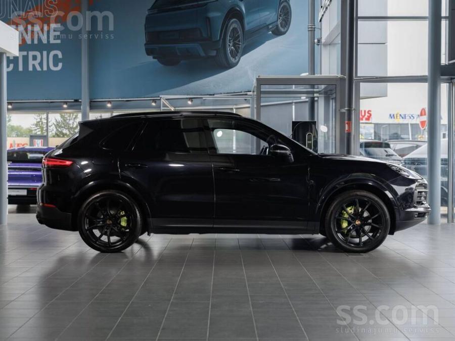 Melns Porsche Cayenne 2018 Rīga, ar dzinēja tilpumu 3.00 L un nobraukumu 163 tūkst. km par 46000 €, foto 8 vietnē AUTOMOTO.COM.LV