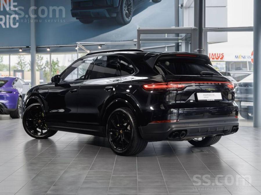 Melns Porsche Cayenne 2018 Rīga, ar dzinēja tilpumu 3.00 L un nobraukumu 163 tūkst. km par 46000 €, foto 11 vietnē AUTOMOTO.COM.LV