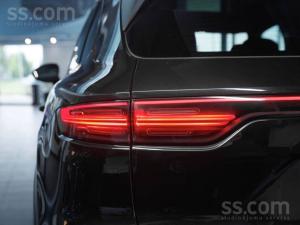 Melns Porsche Cayenne 2018 Rīga, ar dzinēja tilpumu 3.00 L un nobraukumu 163 tūkst. km par 46000 €, foto 13 vietnē AUTOMOTO.COM.LV