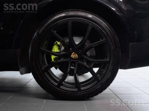 Melns Porsche Cayenne 2018 Rīga, ar dzinēja tilpumu 3.00 L un nobraukumu 163 tūkst. km par 46000 €, foto 16 vietnē AUTOMOTO.COM.LV