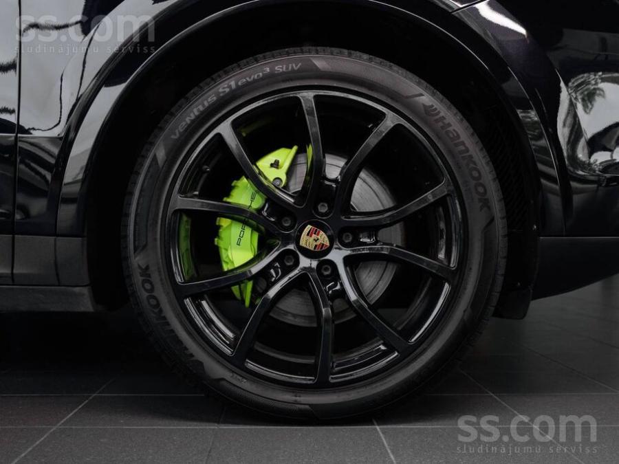 Melns Porsche Cayenne 2018 Rīga, ar dzinēja tilpumu 3.00 L un nobraukumu 163 tūkst. km par 46000 €, foto 18 vietnē AUTOMOTO.COM.LV