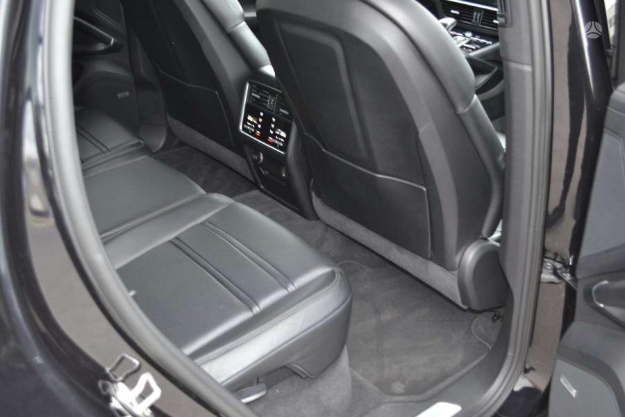 Black Porsche Cayenne 2018 in Parnu, with an engine capacity of 2.89 L and mileage of 196 thousand km for 36900 €, photo 14 on AUTOMOTO.COM.LV