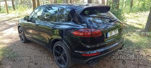 Melns Porsche Cayenne 2018 Tartu, ar dzinēja tilpumu 3.00 L un nobraukumu 140 tūkst. km par 45000 €, foto 3 vietnē AUTOMOTO.COM.LV