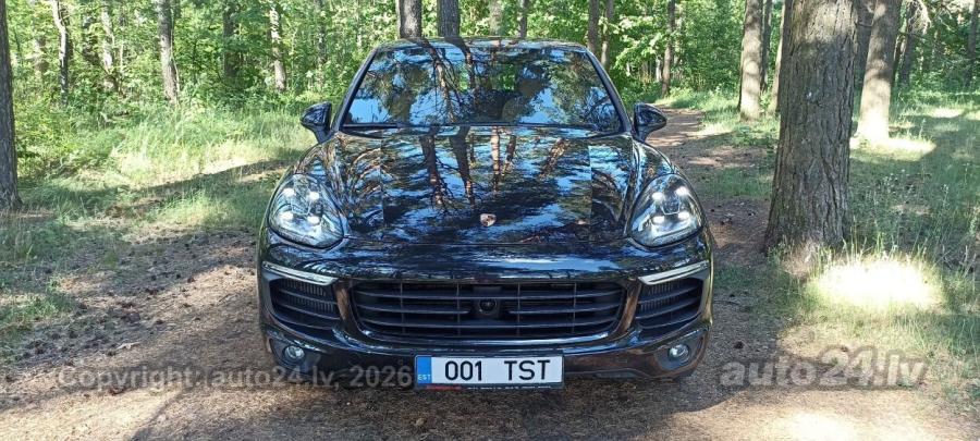 Melns Porsche Cayenne 2018 Tartu, ar dzinēja tilpumu 3.00 L un nobraukumu 140 tūkst. km par 45000 €, foto 6 vietnē AUTOMOTO.COM.LV