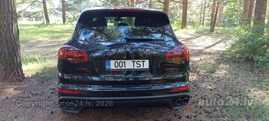 Melns Porsche Cayenne 2018 Tartu, ar dzinēja tilpumu 3.00 L un nobraukumu 140 tūkst. km par 45000 €, foto 7 vietnē AUTOMOTO.COM.LV