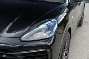 Black Porsche Cayenne 2018 in Vilnius, with an engine capacity of 3.00 L and mileage of 178 thousand km for 39950 €, photo 6 on AUTOMOTO.COM.LV