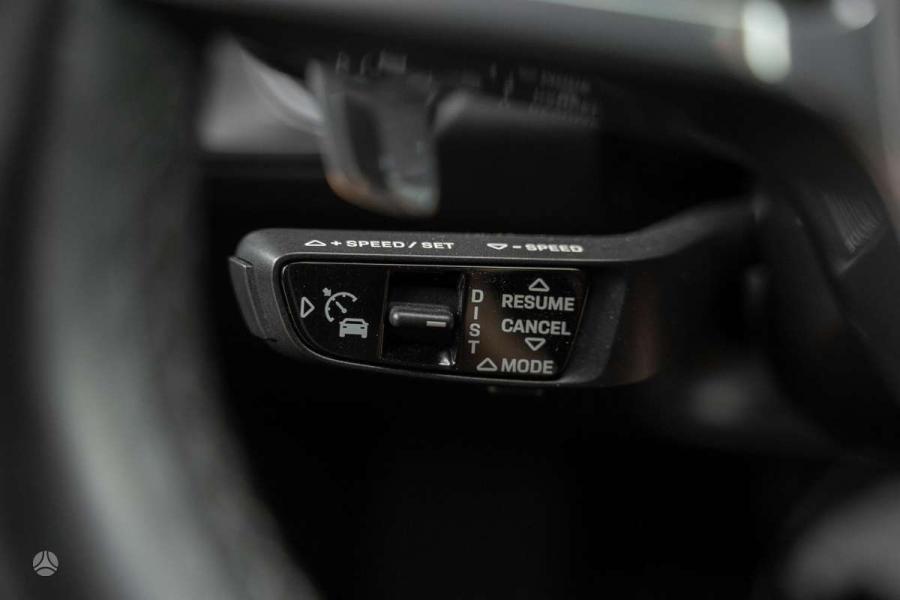 Black Porsche Cayenne 2018 in Vilnius, with an engine capacity of 3.00 L and mileage of 178 thousand km for 39950 €, photo 38 on AUTOMOTO.COM.LV