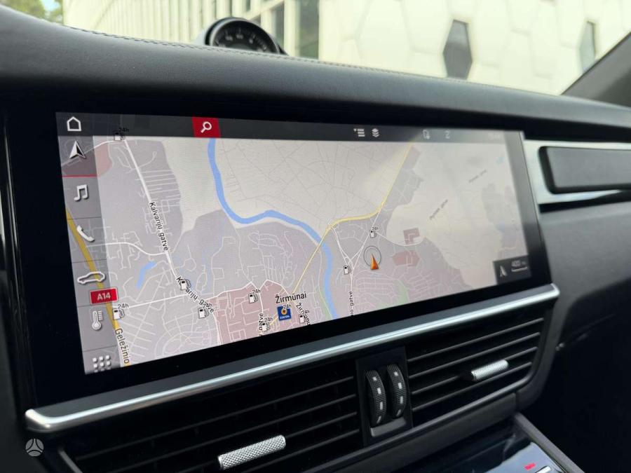 Melns Porsche Cayenne 2018 Viļņa, ar dzinēja tilpumu 3.00 L un nobraukumu 180 tūkst. km par 40399 €, foto 18 vietnē AUTOMOTO.COM.LV