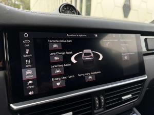 Melns Porsche Cayenne 2018 Viļņa, ar dzinēja tilpumu 3.00 L un nobraukumu 180 tūkst. km par 40399 €, foto 21 vietnē AUTOMOTO.COM.LV