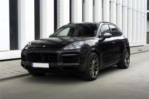 Black Porsche Cayenne 2018 in Vilnius, with an engine capacity of 2.89 L and mileage of 80 thousand km for 49500 €, photo  on AUTOMOTO.COM.LV