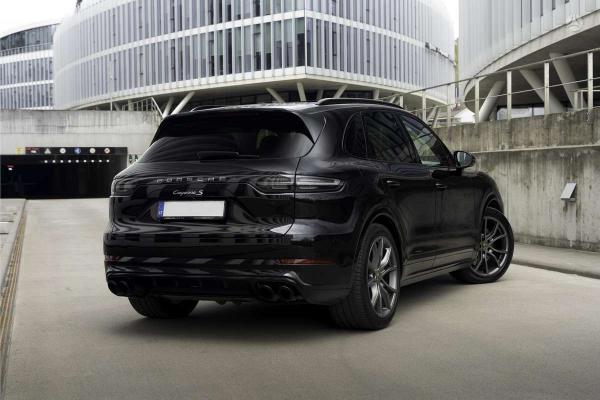 Black Porsche Cayenne 2018 in Vilnius, with an engine capacity of 2.89 L and mileage of 80 thousand km for 49500 €, photo 11 on AUTOMOTO.COM.LV