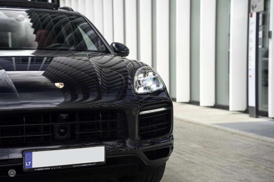 Melns Porsche Cayenne 2018 Viļņa, ar dzinēja tilpumu 2.89 L un nobraukumu 80 tūkst. km par 49500 €, foto 15 vietnē AUTOMOTO.COM.LV