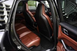 Melns Porsche Cayenne 2018 Viļņa, ar dzinēja tilpumu 2.89 L un nobraukumu 80 tūkst. km par 49500 €, foto 21 vietnē AUTOMOTO.COM.LV