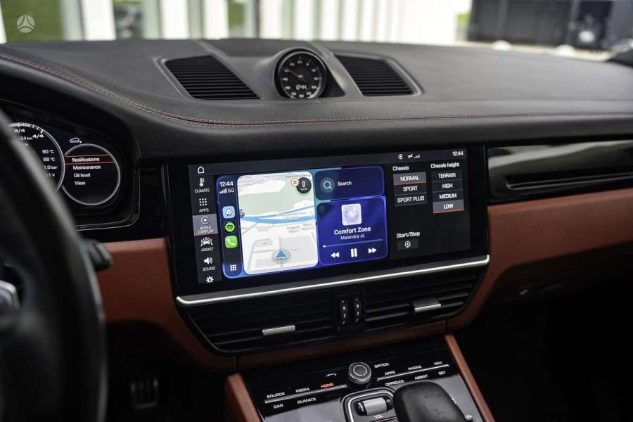 Melns Porsche Cayenne 2018 Viļņa, ar dzinēja tilpumu 2.89 L un nobraukumu 80 tūkst. km par 49500 €, foto 32 vietnē AUTOMOTO.COM.LV