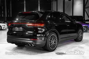 Melns Porsche Cayenne 2018 Rīga, ar dzinēja tilpumu 2.90 L un nobraukumu 112 tūkst. km par 46000 €, foto 5 vietnē AUTOMOTO.COM.LV