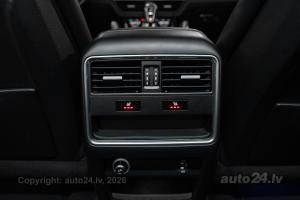 Melns Porsche Cayenne 2018 Rīga, ar dzinēja tilpumu 2.90 L un nobraukumu 112 tūkst. km par 46000 €, foto 14 vietnē AUTOMOTO.COM.LV