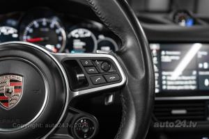 Melns Porsche Cayenne 2018 Rīga, ar dzinēja tilpumu 2.90 L un nobraukumu 112 tūkst. km par 46000 €, foto 23 vietnē AUTOMOTO.COM.LV