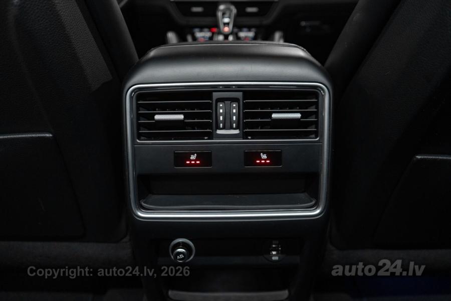 Black Porsche Cayenne 2018 in Riga, with an engine capacity of 2.90 L and mileage of 112 thousand km for 46000 €, photo 14 on AUTOMOTO.COM.LV