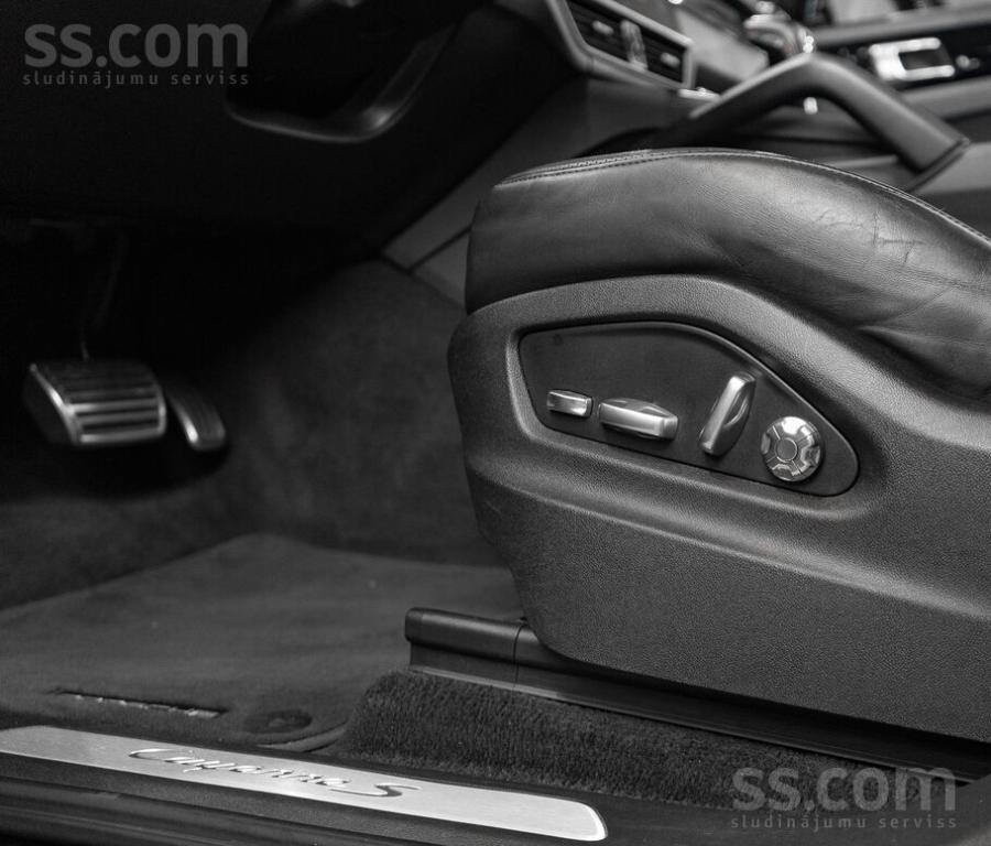 Black Porsche Cayenne 2018 in Riga, with an engine capacity of 2.90 L and mileage of 112 thousand km for 46000 €, photo 18 on AUTOMOTO.COM.LV