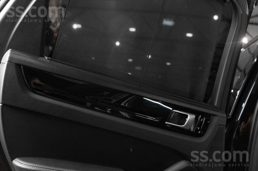Black Porsche Cayenne 2018 in Riga, with an engine capacity of 2.90 L and mileage of 112 thousand km for 46000 €, photo 30 on AUTOMOTO.COM.LV