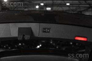 Black Porsche Cayenne 2018 in Riga, with an engine capacity of 2.90 L and mileage of 112 thousand km for 46000 €, photo 31 on AUTOMOTO.COM.LV