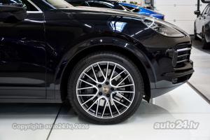 Черный Порше Каен 2018 в Таллин, объемом двигателя 2.90 л и пробегом 63 тыс. км за 54500 €, фото 8 на AUTOMOTO.COM.LV