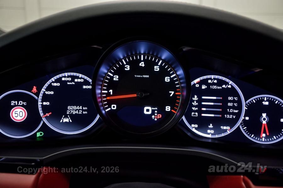 Черный Порше Каен 2018 в Таллин, объемом двигателя 2.90 л и пробегом 63 тыс. км за 54500 €, фото 18 на AUTOMOTO.COM.LV