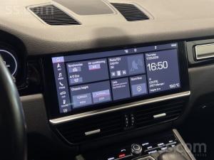 Черный Порше Каен 2018 в Рига, объемом двигателя 2.90 л и пробегом 128 тыс. км за 45990 €, фото 19 на AUTOMOTO.COM.LV