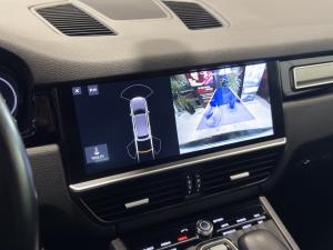 Черный Порше Каен 2018 в Рига, объемом двигателя 2.90 л и пробегом 128 тыс. км за 45990 €, фото 19 на AUTOMOTO.COM.LV