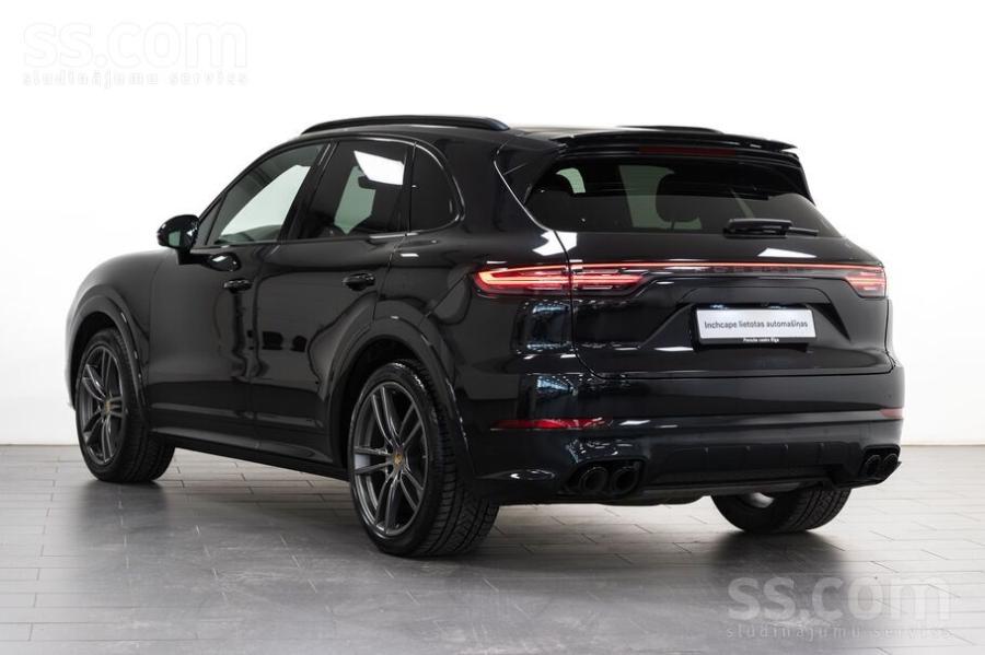Black Porsche Cayenne 2019 in Riga, with an engine capacity of 4.00 L and mileage of 117 thousand km for 59900 €, photo 13 on AUTOMOTO.COM.LV